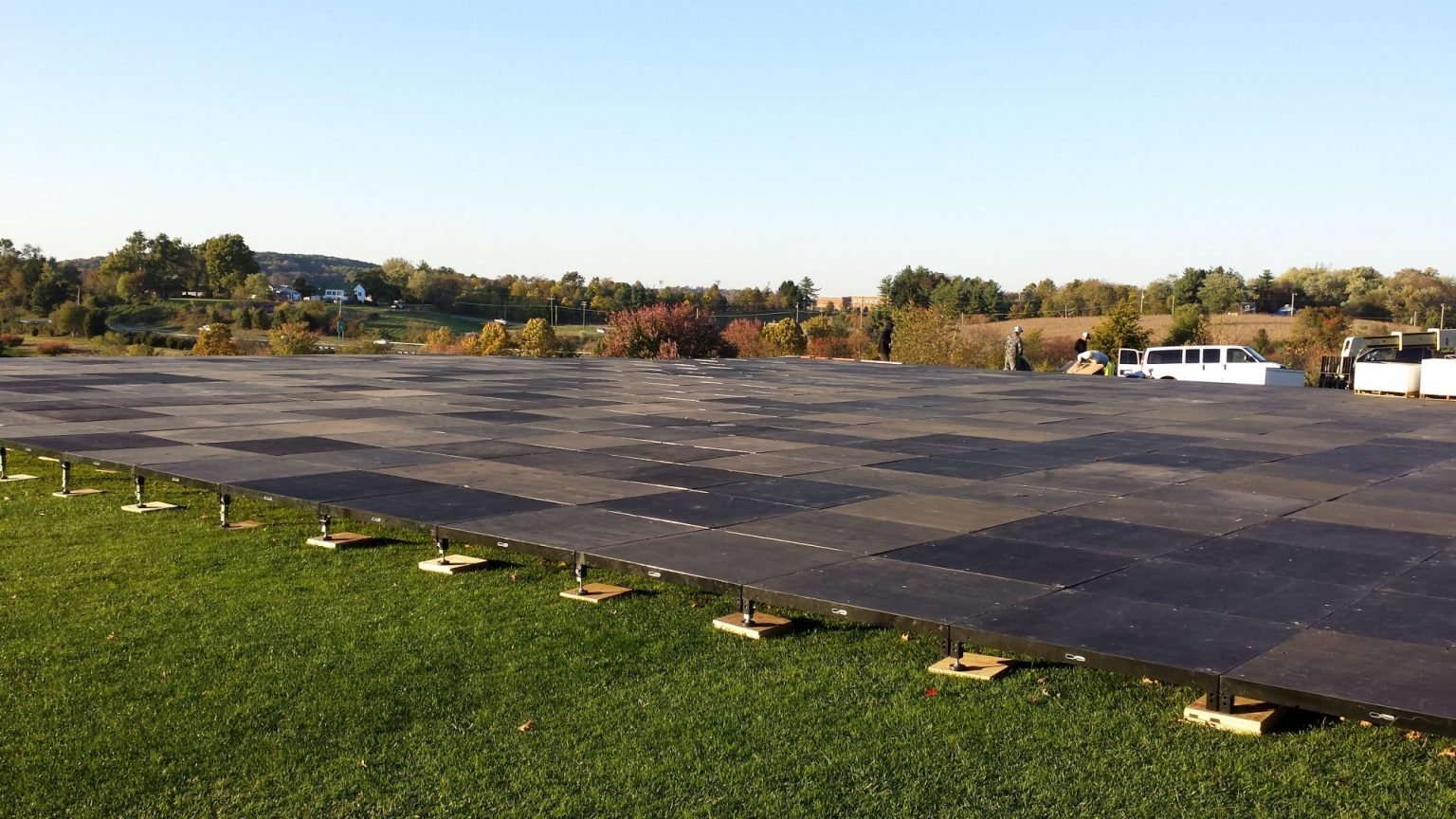 When to Use Outdoor Temporary Event Flooring - SEF Technology
